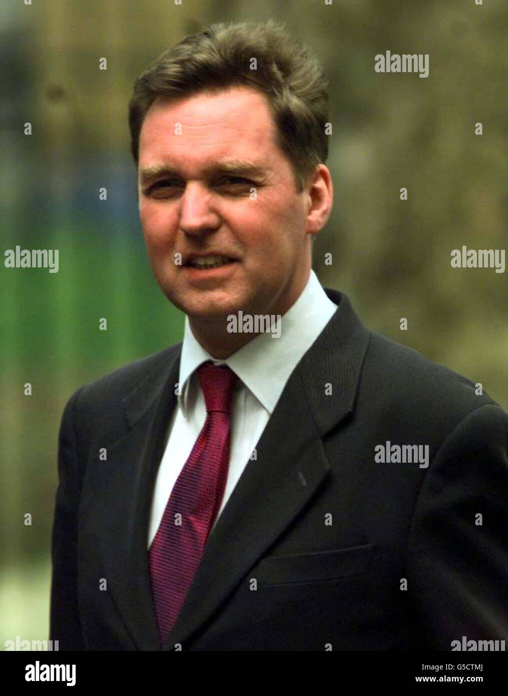 Health secretary alan milburn arrives at downing street hi-res stock ...