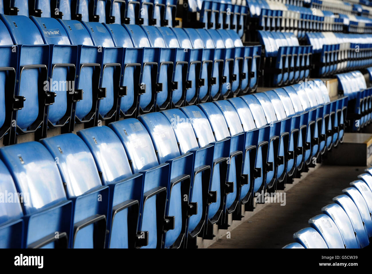 Priestfield stadium general view hi-res stock photography and images ...