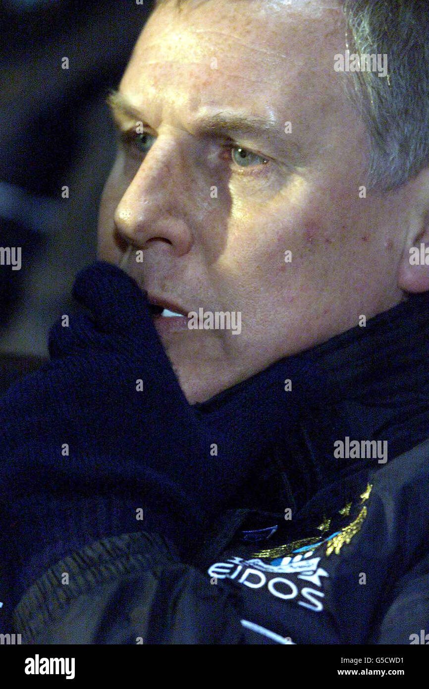 Manchester City's manager Joe Royle during the FA Carling Premiership ...