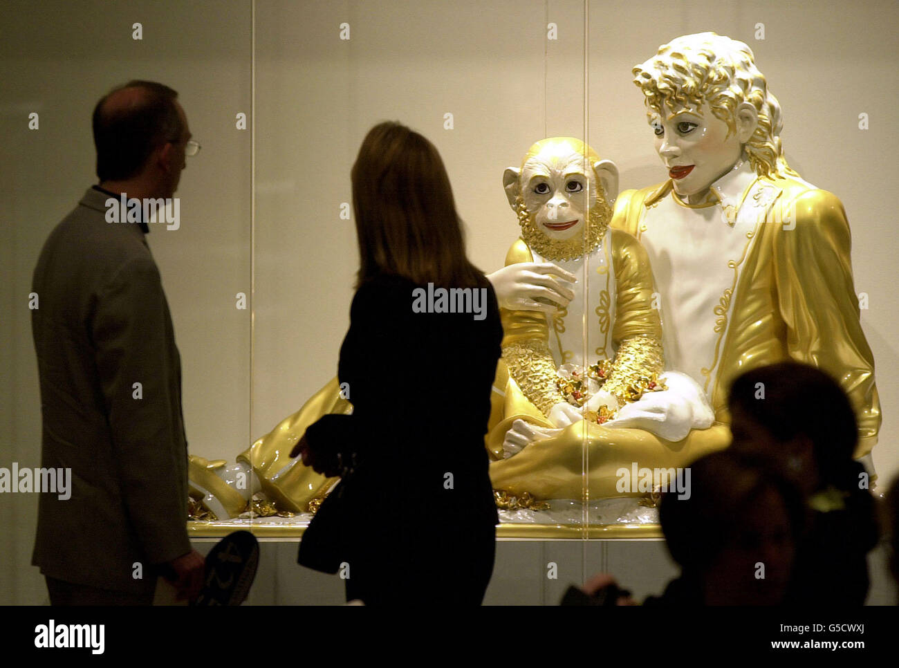 Michael jackson bubbles jeff koons hi-res stock photography and images ...