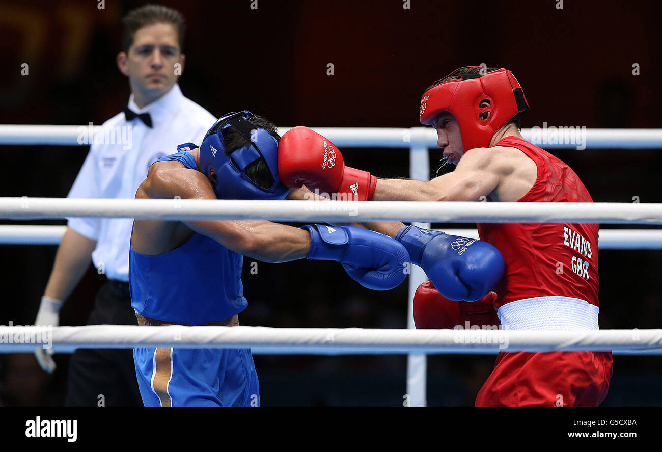 Great Britain's Fred Evans (right) in action against Kazakhstan's Serip ...
