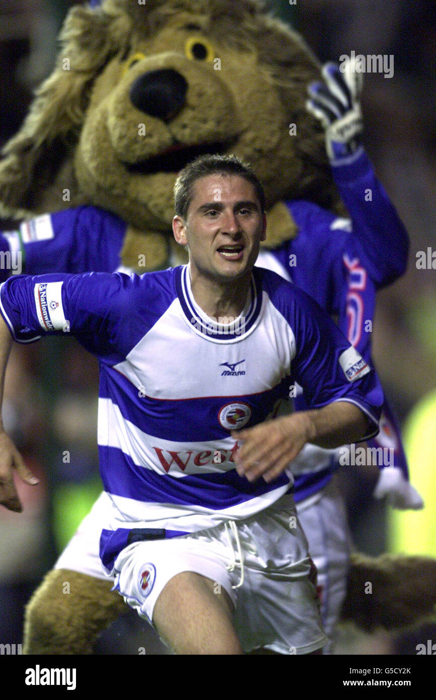 Readings mascot hi-res stock photography and images - Alamy