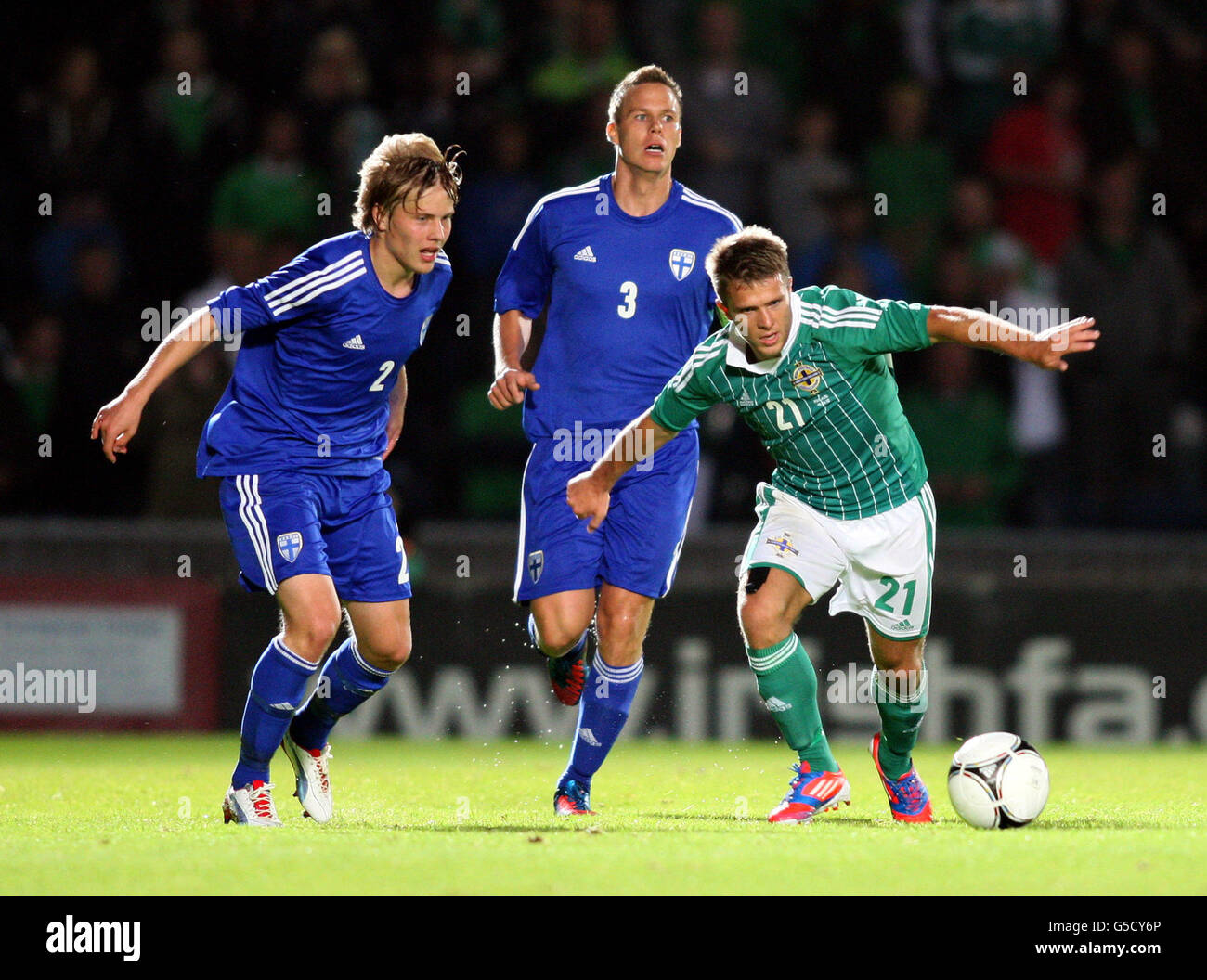Jamie ward northern ireland international hi-res stock photography and ...