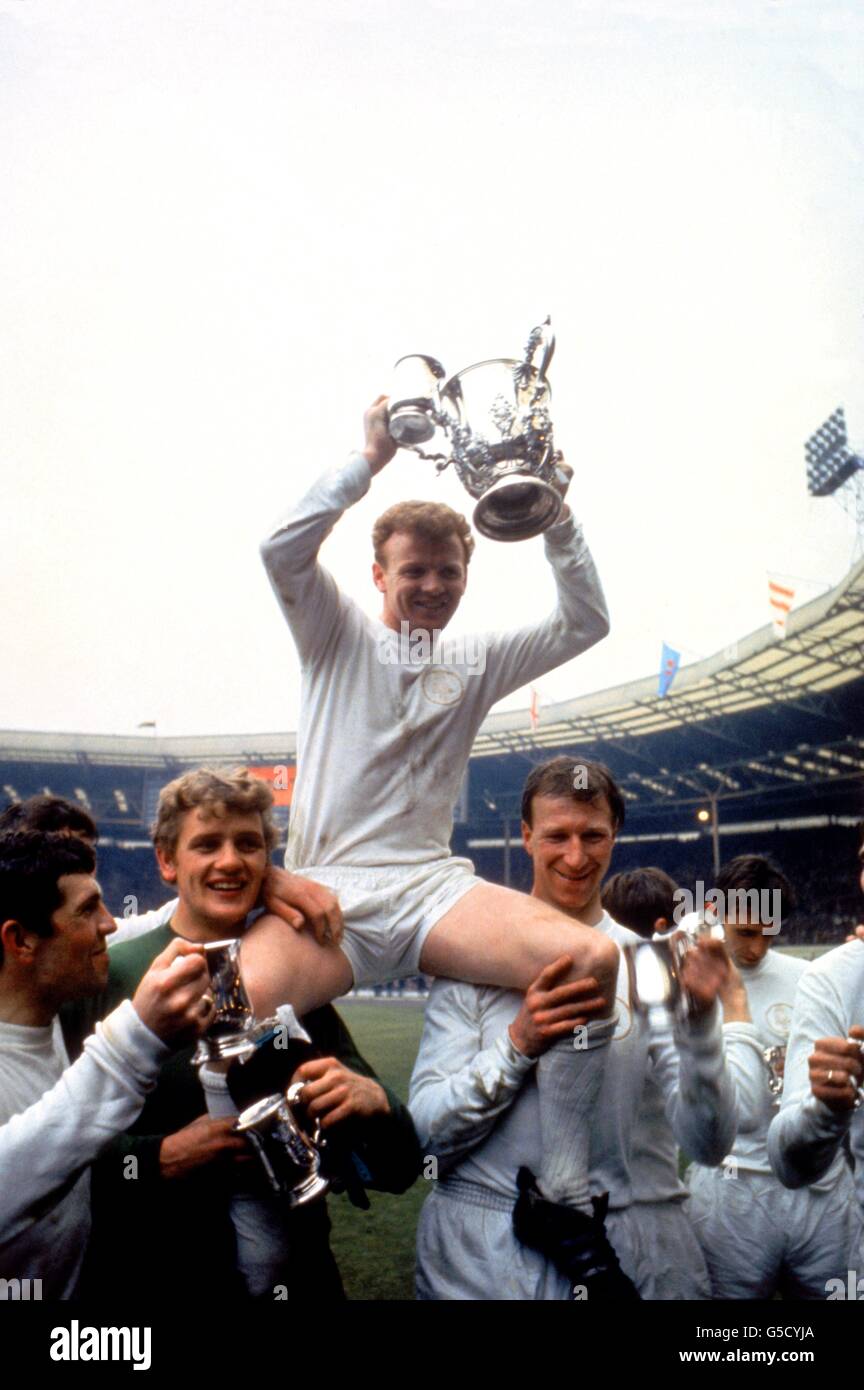 Leeds arsenal league cup final hi-res stock photography and images - Alamy