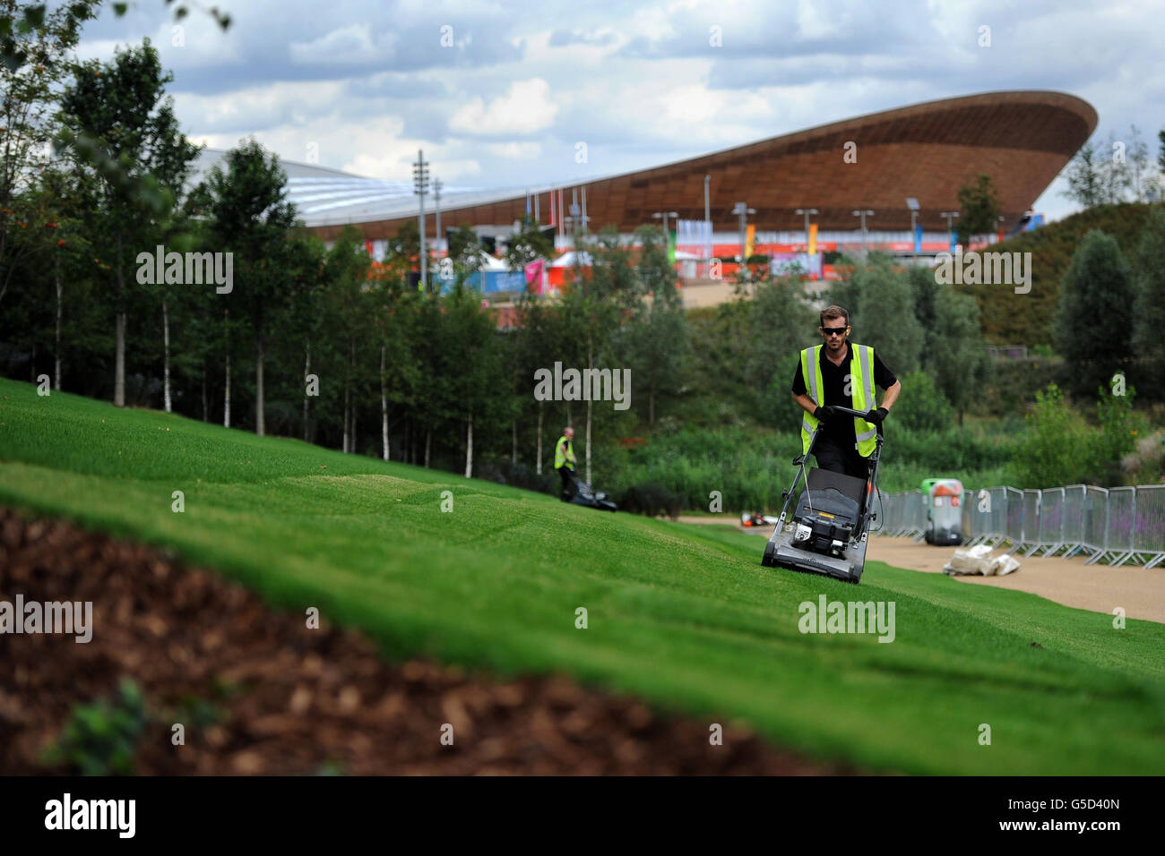 Grounds maintenance hi-res stock photography and images - Alamy