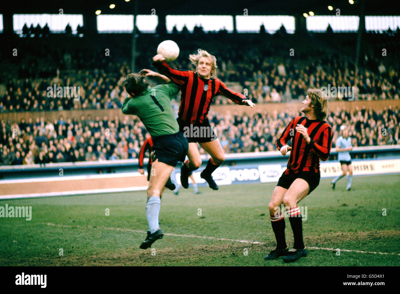 Rodney marsh manchester city hi-res stock photography and images - Alamy