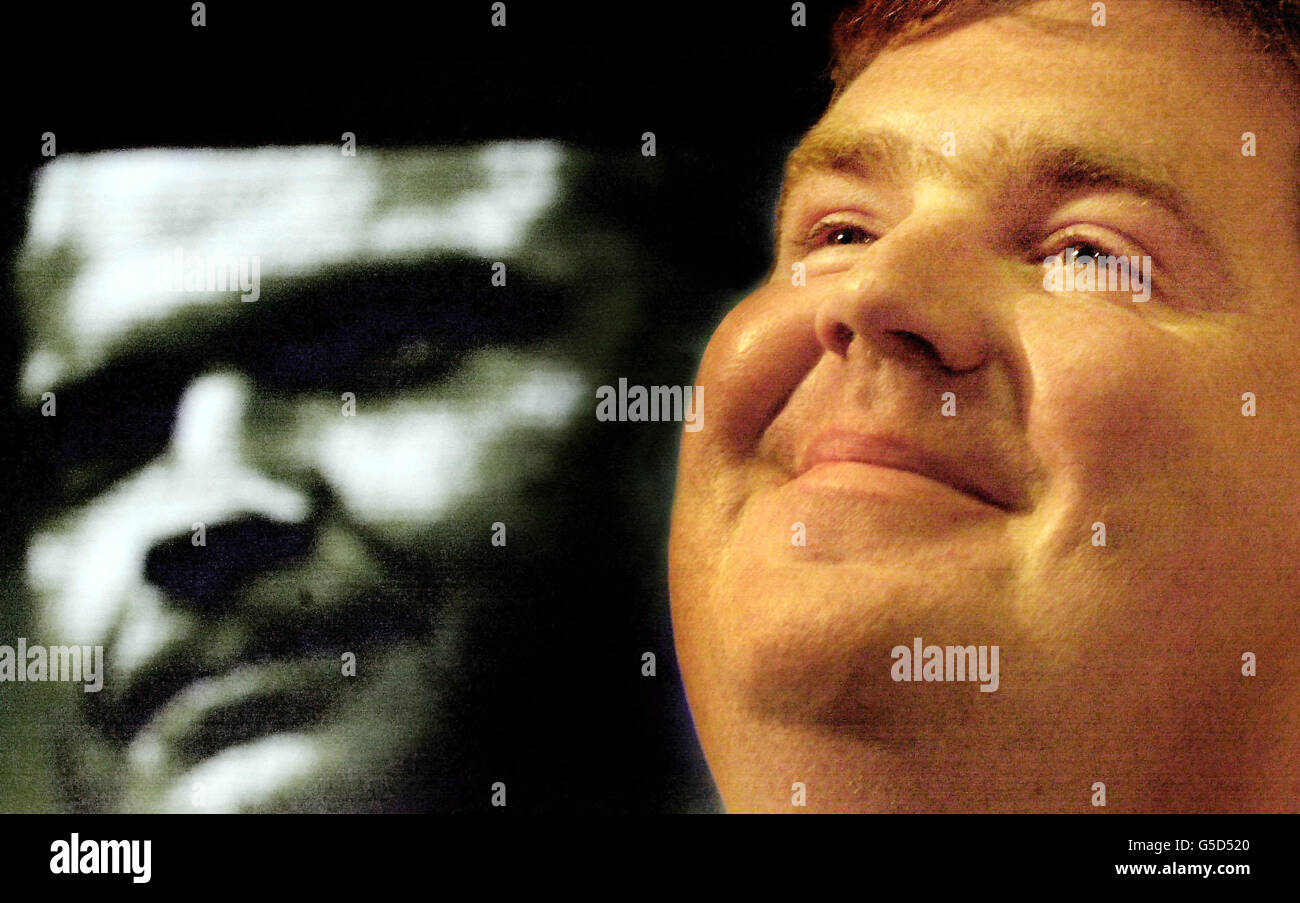 Peter duncan mp conservative galloway hi-res stock photography and ...