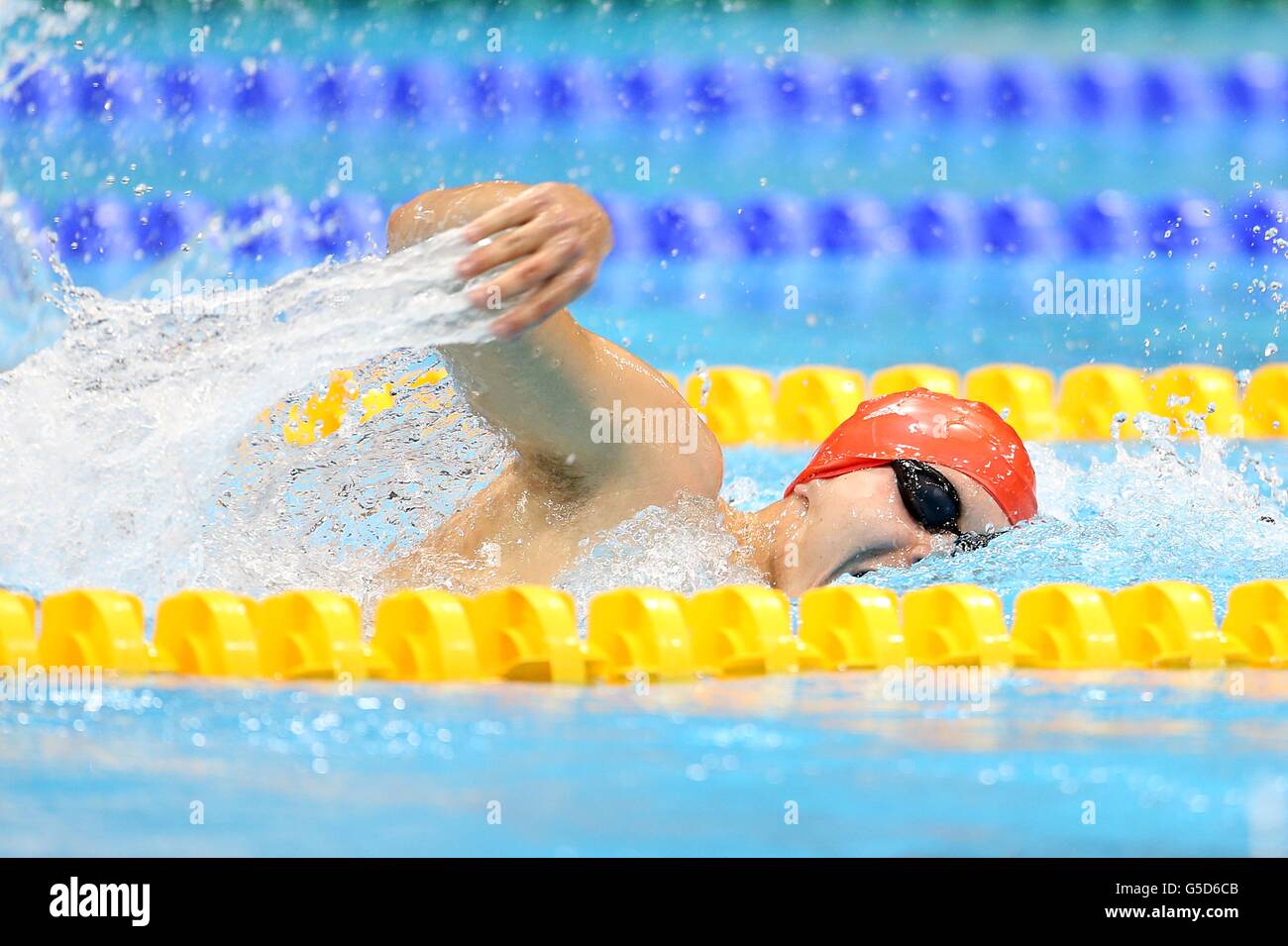 Swimming mens 400m freestyle s8 hi-res stock photography and images - Alamy