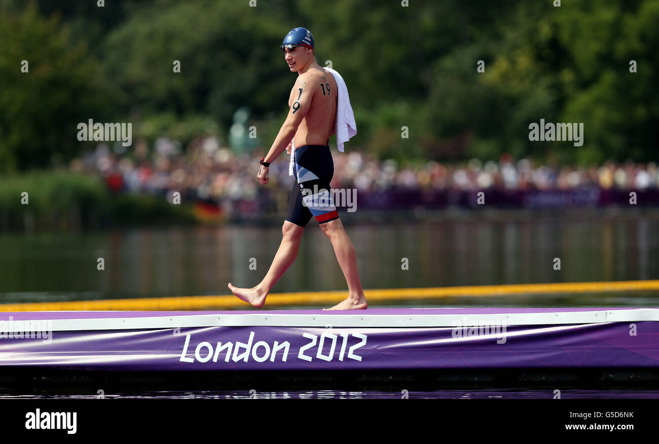 Great Britain's Daniel Fogg makes his way to the start of Men's ...