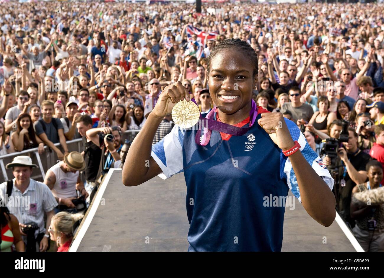 Boxer Nicola Adams shows off her Olympic Gold Medal at BT London Live ...