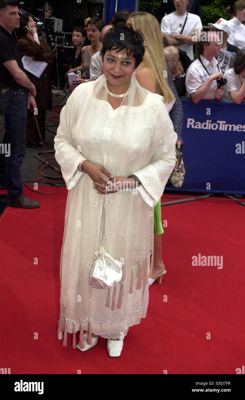 Actress meera syal hi-res stock photography and images - Alamy