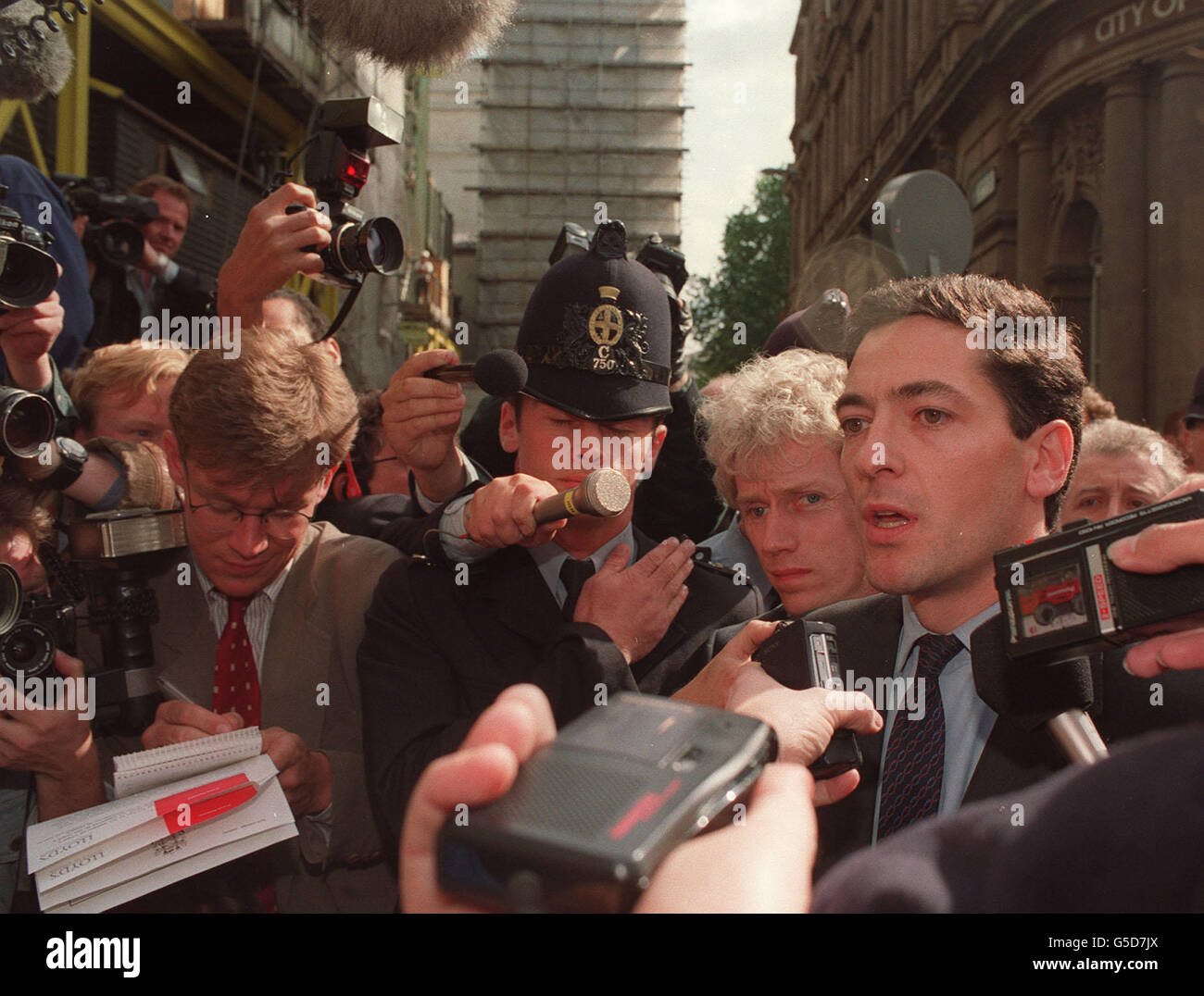 Kevin maxwell london hi-res stock photography and images - Alamy