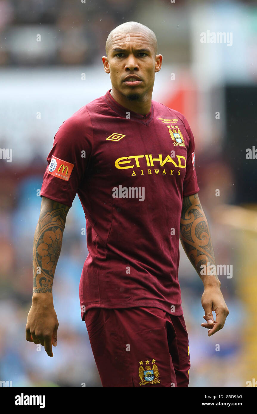 Nigel de jong manchester city hi-res stock photography and images - Alamy