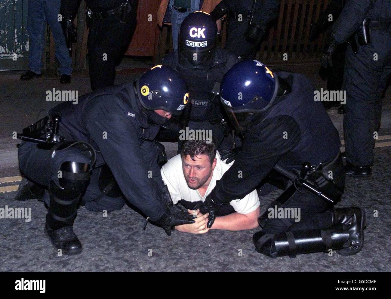 Oldham race riots police arrest Stock Photo - Alamy