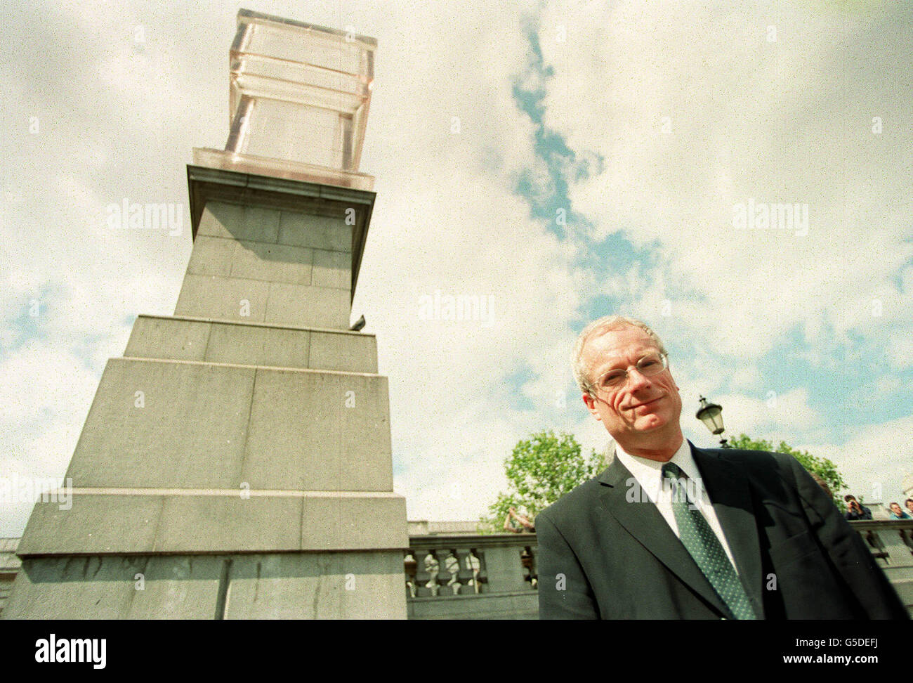 Trafalgar Square Plinth Stock Photo - Alamy