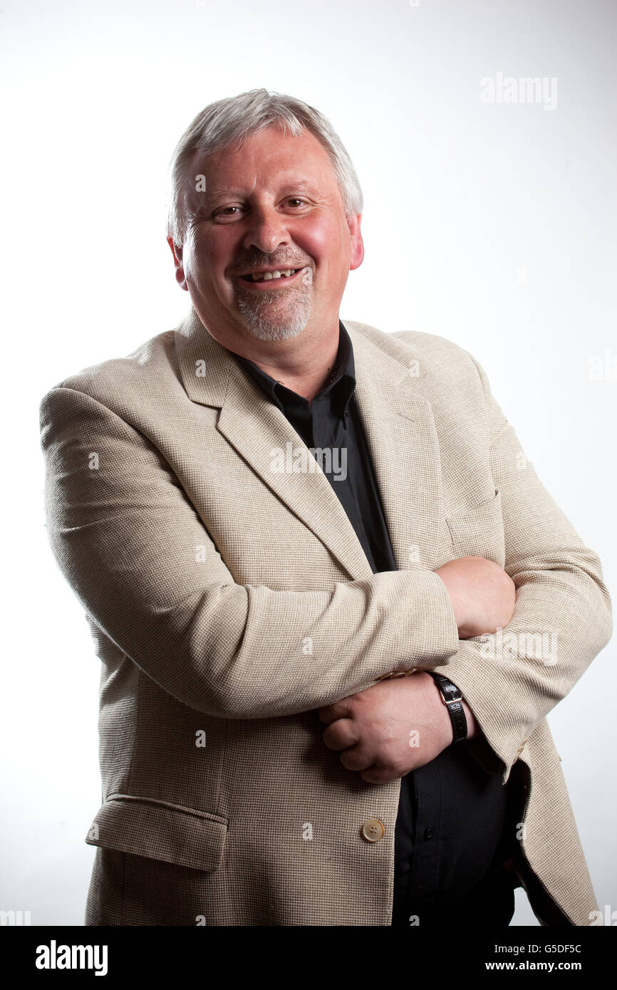 Southend united manager paul sturrock hi-res stock photography and ...