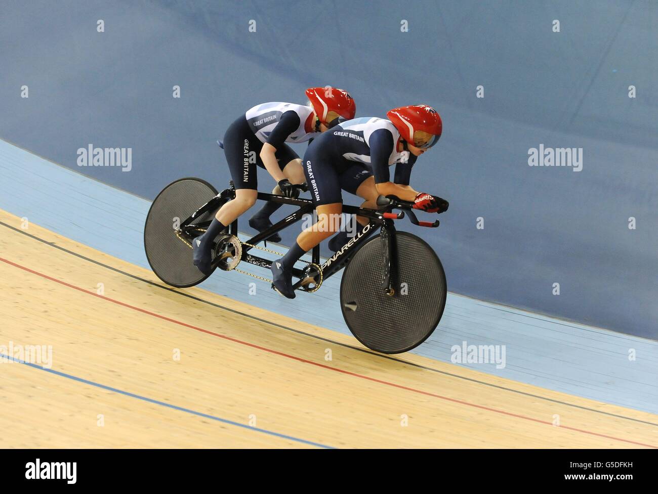 Great Britain's Helen Scott and Aileen McGlynn during a training ...