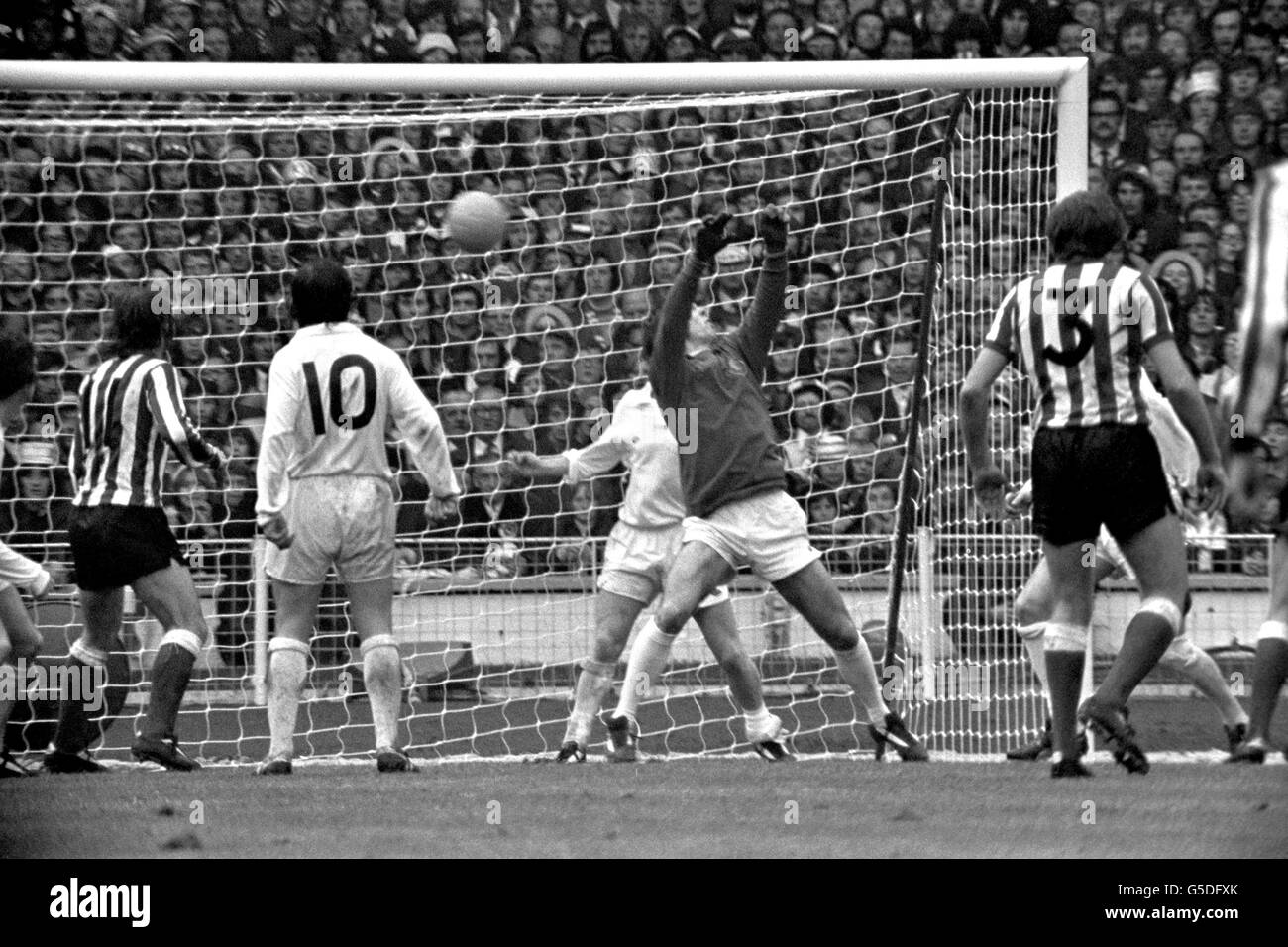 Fa Cup Final 1973 High Resolution Stock Photography and Images - Alamy
