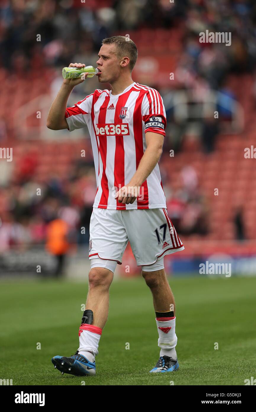 Ryan shawcross stoke hi-res stock photography and images - Alamy