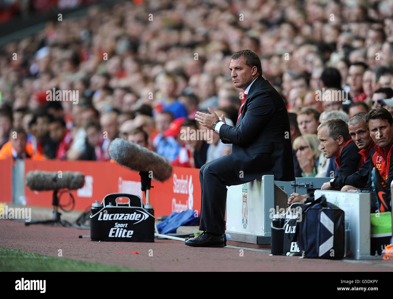 Advertising boards premier league hi-res stock photography and images ...