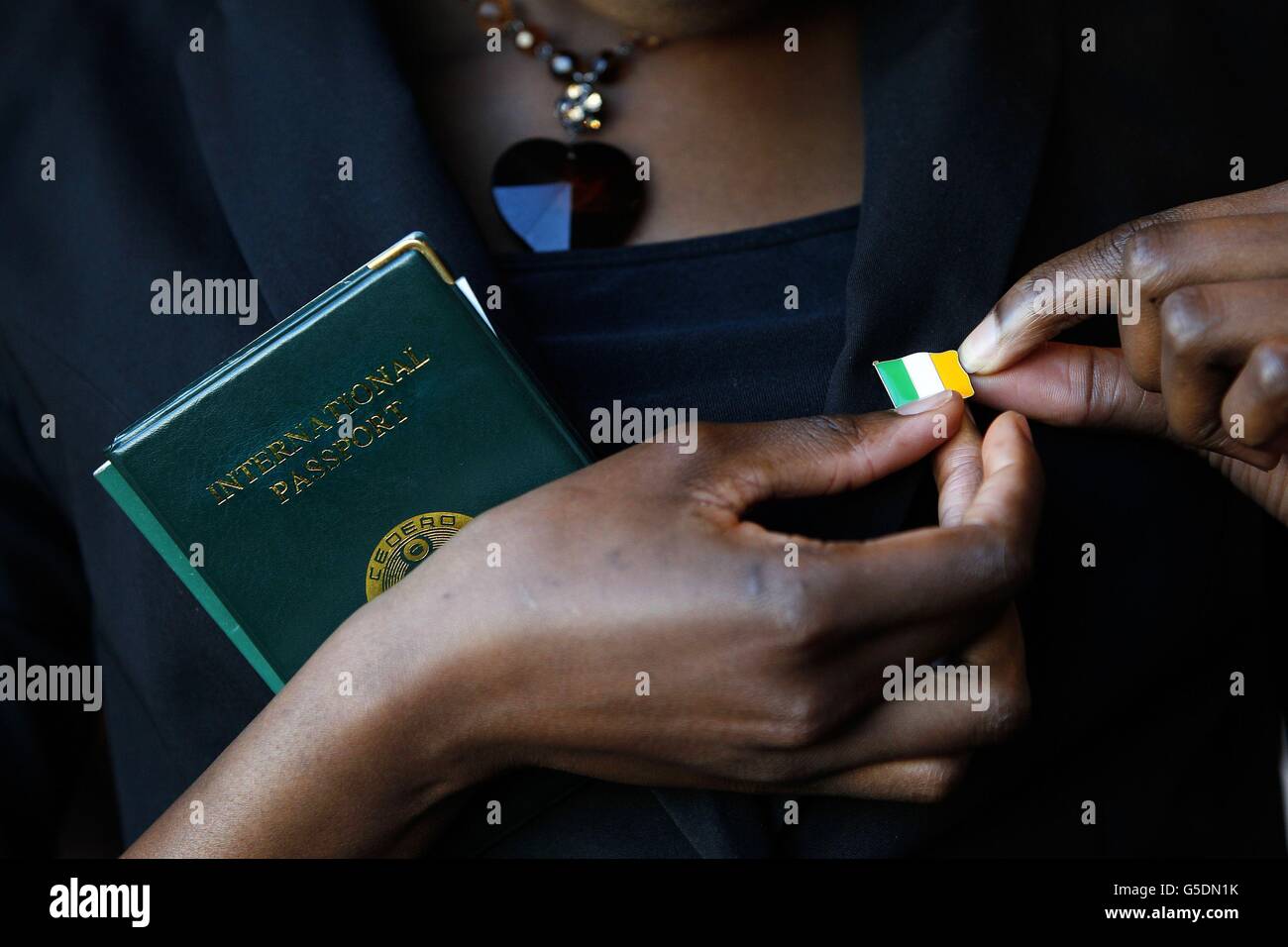 Citizen swearing in ceremony hi-res stock photography and images - Alamy