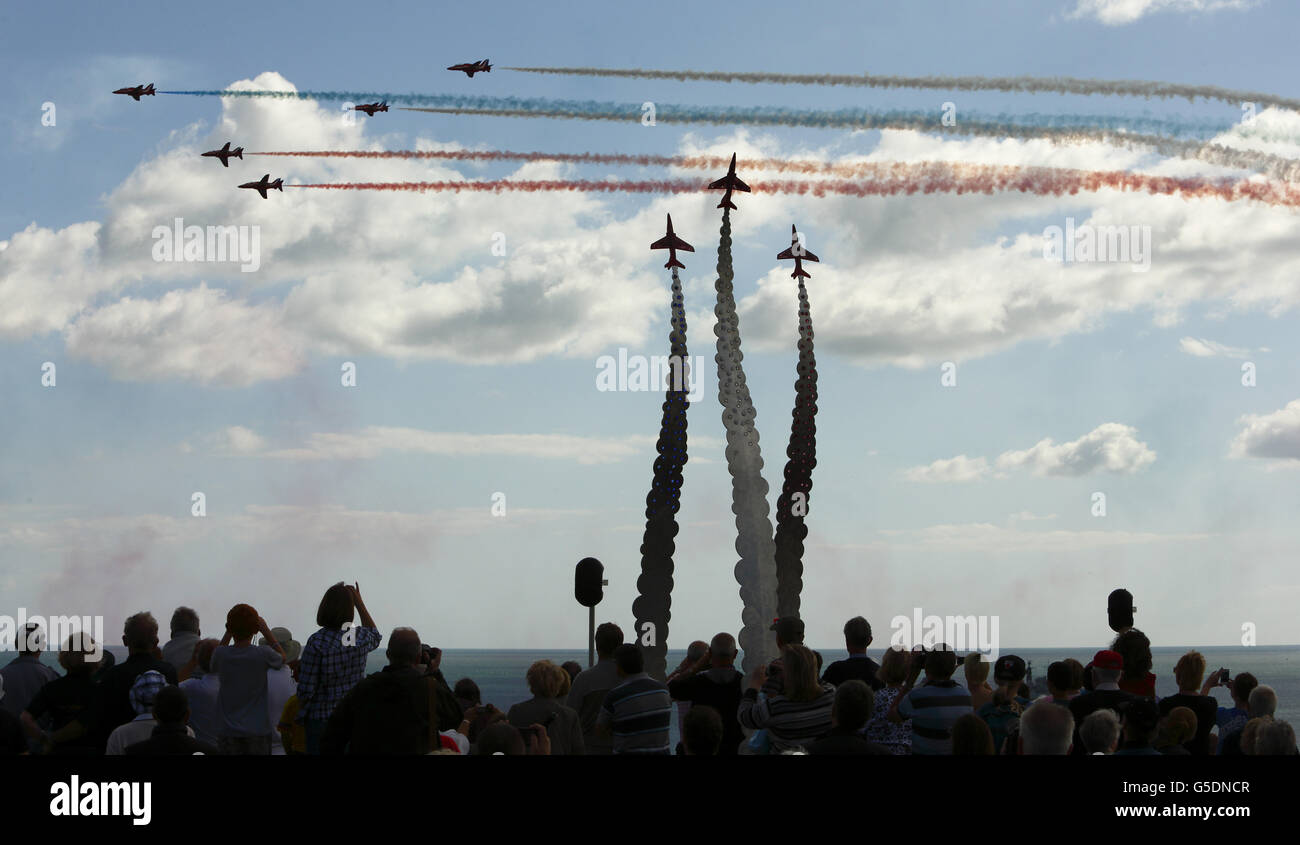 The RAF Red Arrows perform an aerobatic display to open the Bournemouth ...
