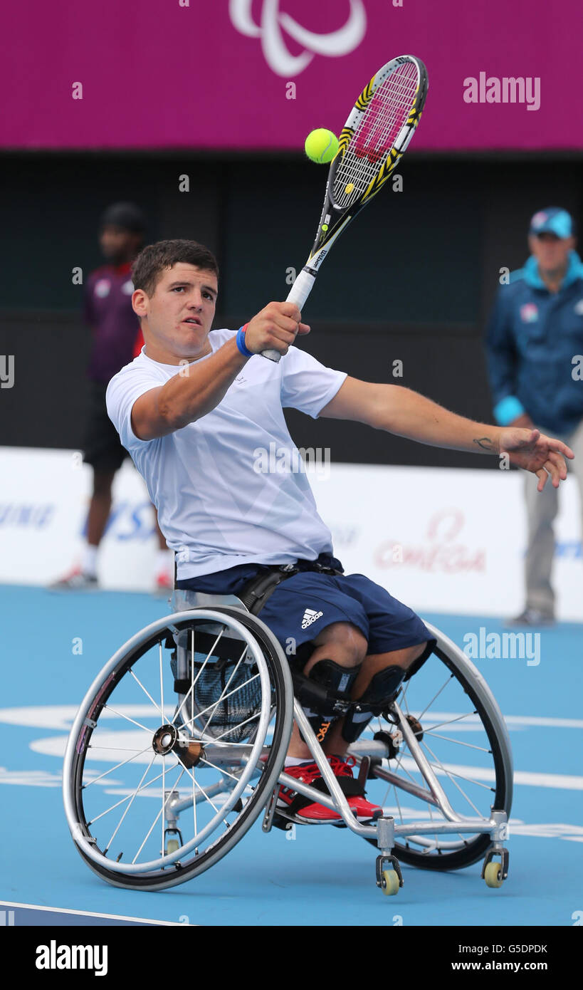 London Paralympic Games - Day 4. Great Britain's Dave Phillipson in ...