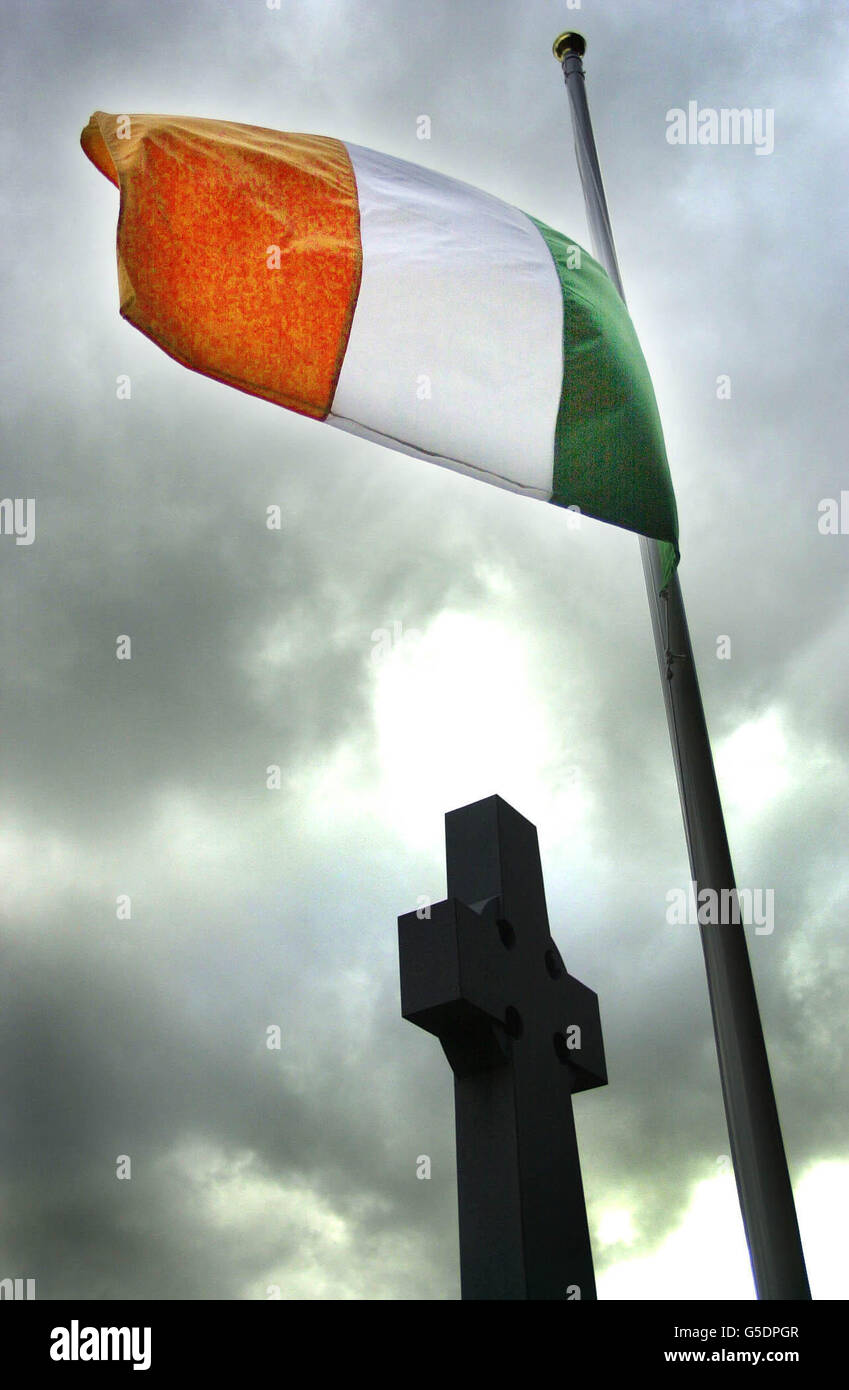 Carfin grotto irish famine memorial hi-res stock photography and images ...