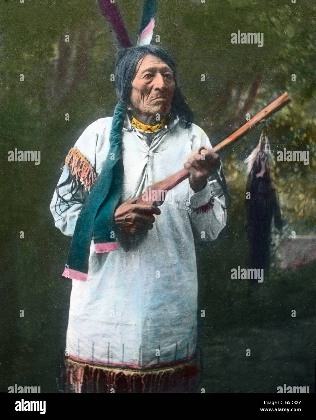Native american medicine man historical hi-res stock photography and ...