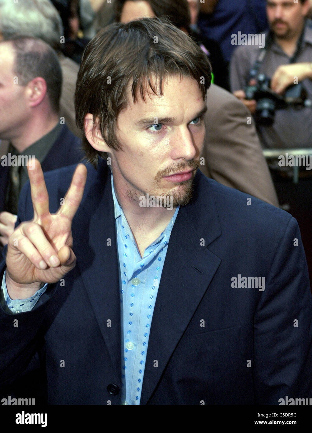 Celebrity beard peace sign gesture sideburns film premiere ethan hawke ...