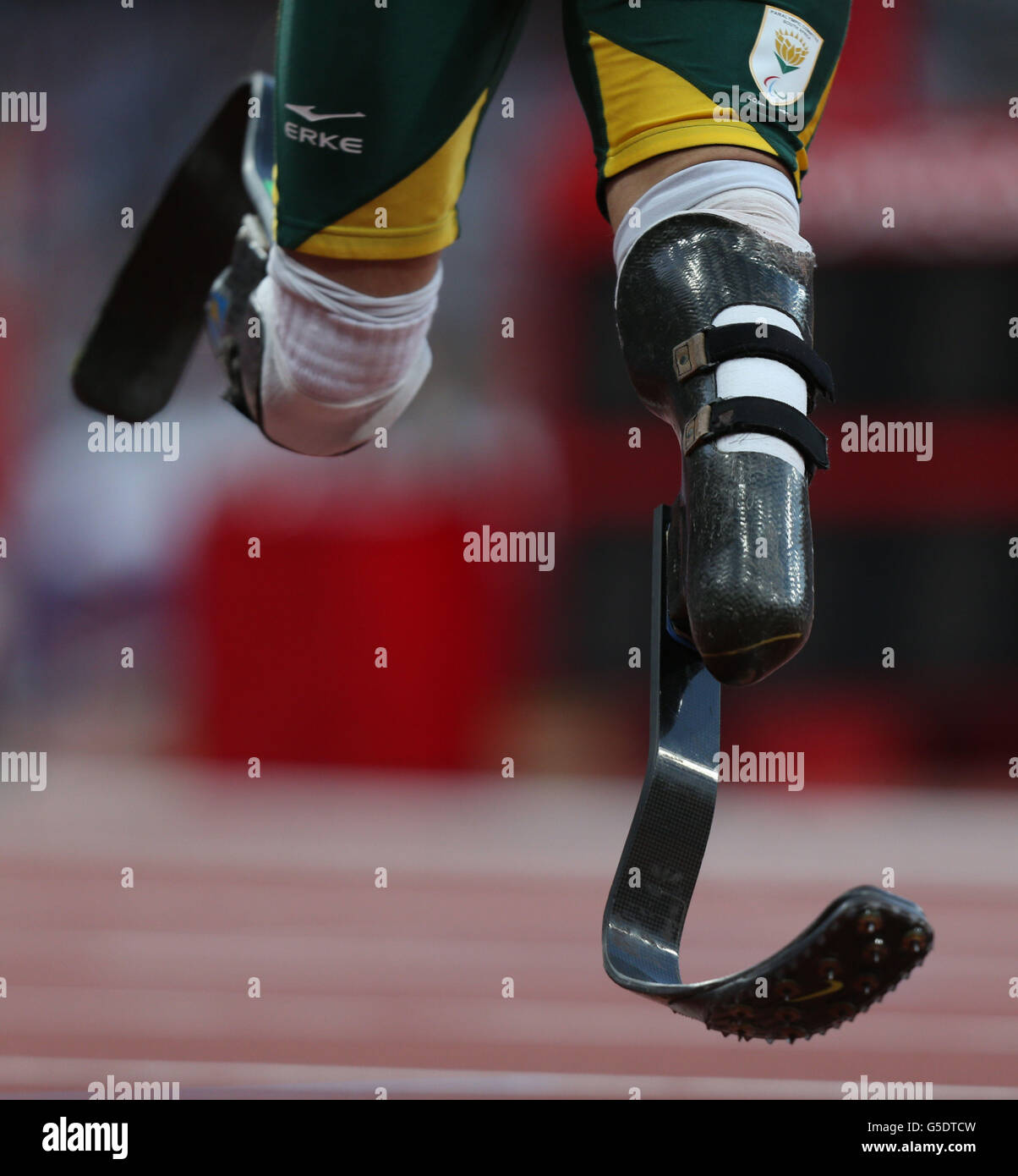 Prosthetic blades paralympic hi-res stock photography and images - Alamy