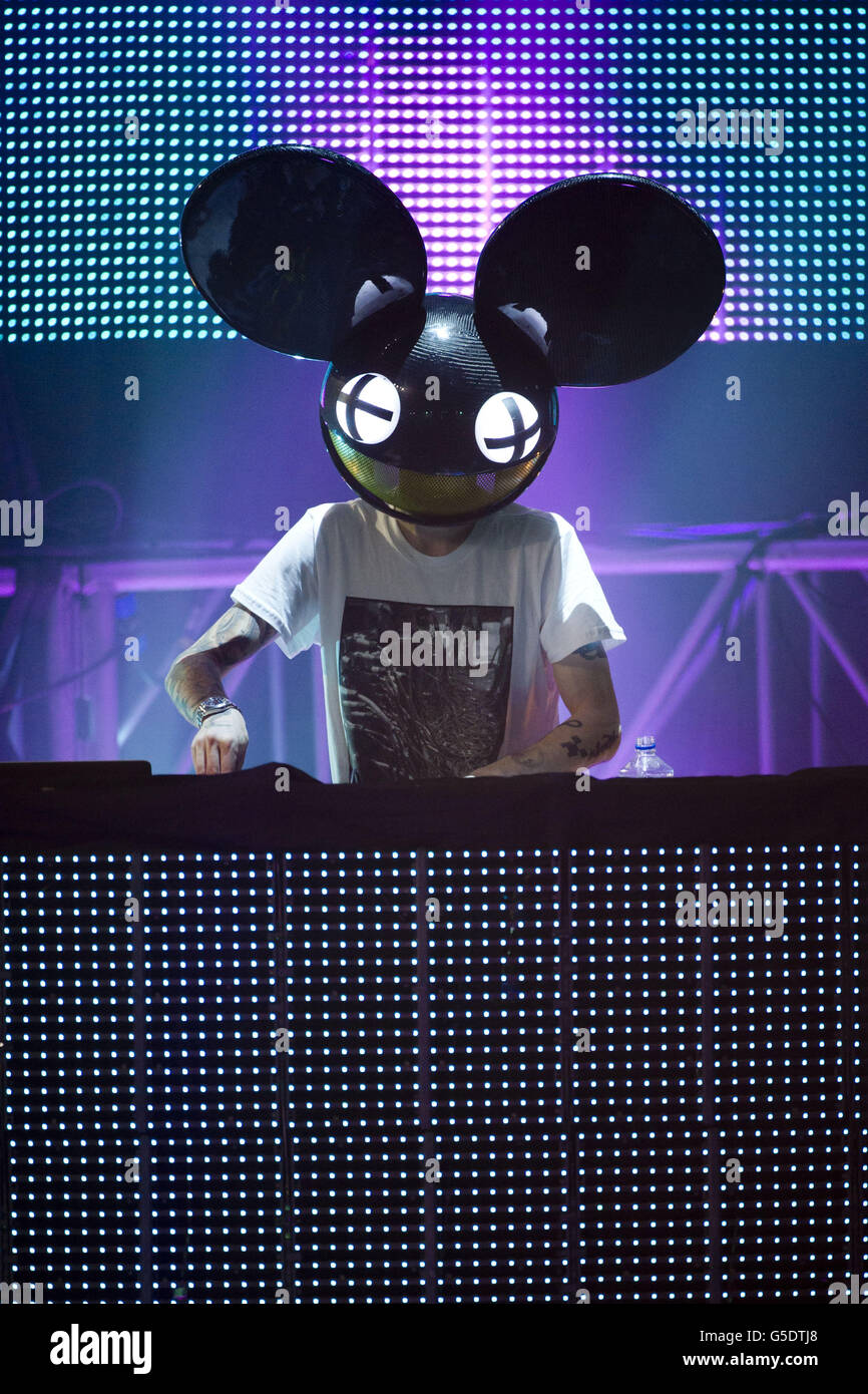 Deadmau5 (real name Joel Thomas Zimmerman performing at the Roundhouse ...