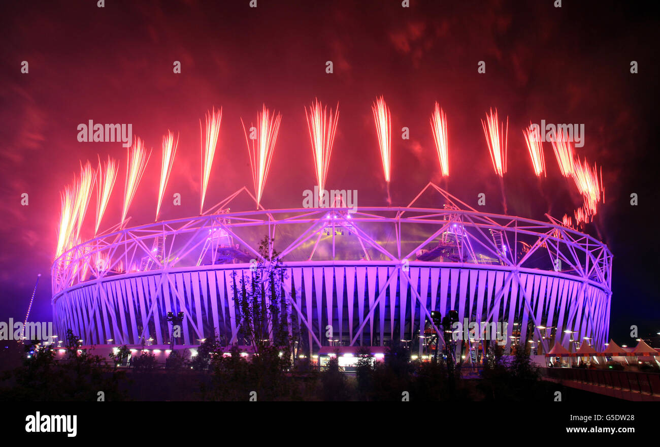 Fireworks explode over olympic stadium hi-res stock photography and ...