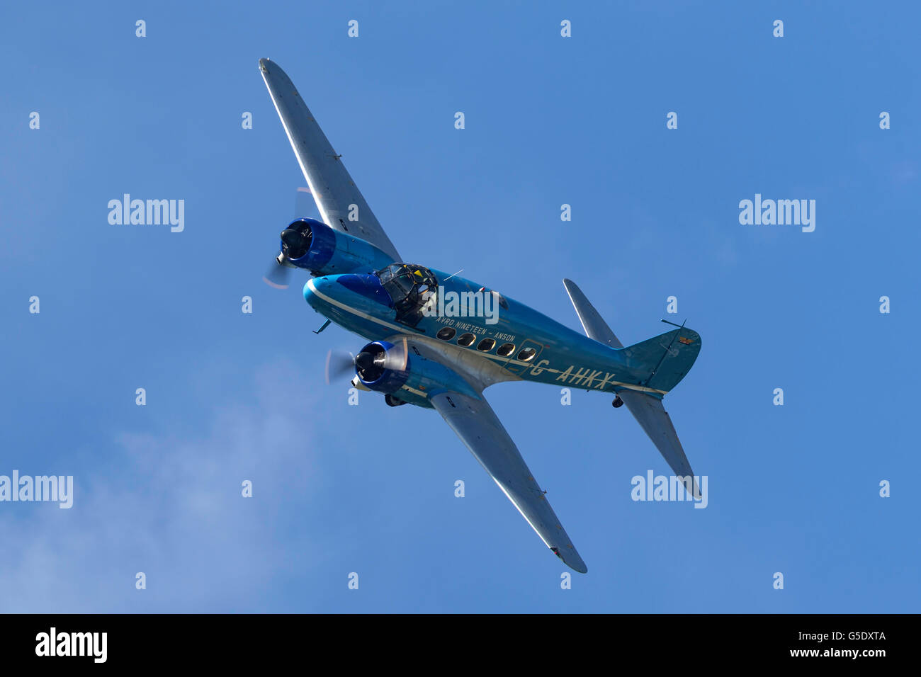 Avro anson propeller hi-res stock photography and images - Alamy