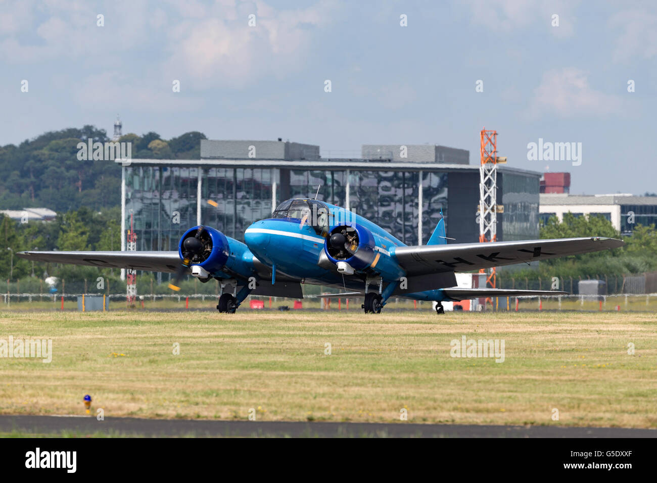 Avro anson propeller hi-res stock photography and images - Alamy