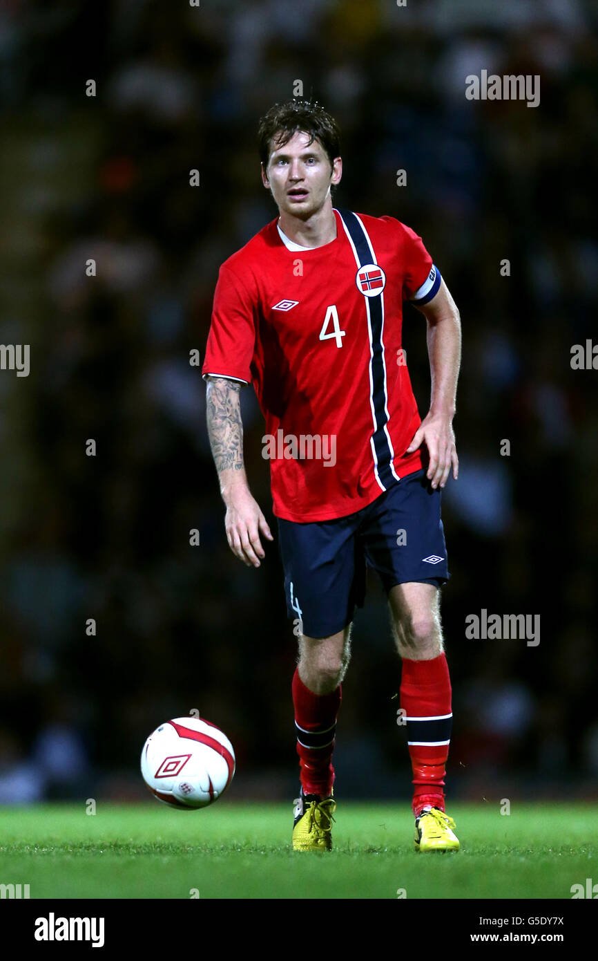 Soccer - UEFA European Under 21 Championship - Group Eight - England v ...