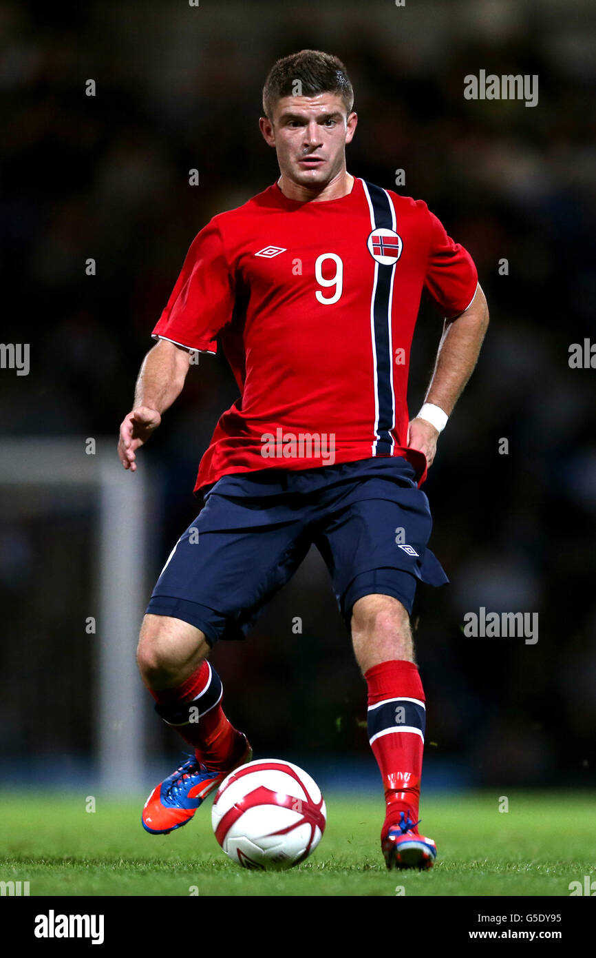 Soccer - UEFA European Under 21 Championship - Group Eight - England v ...