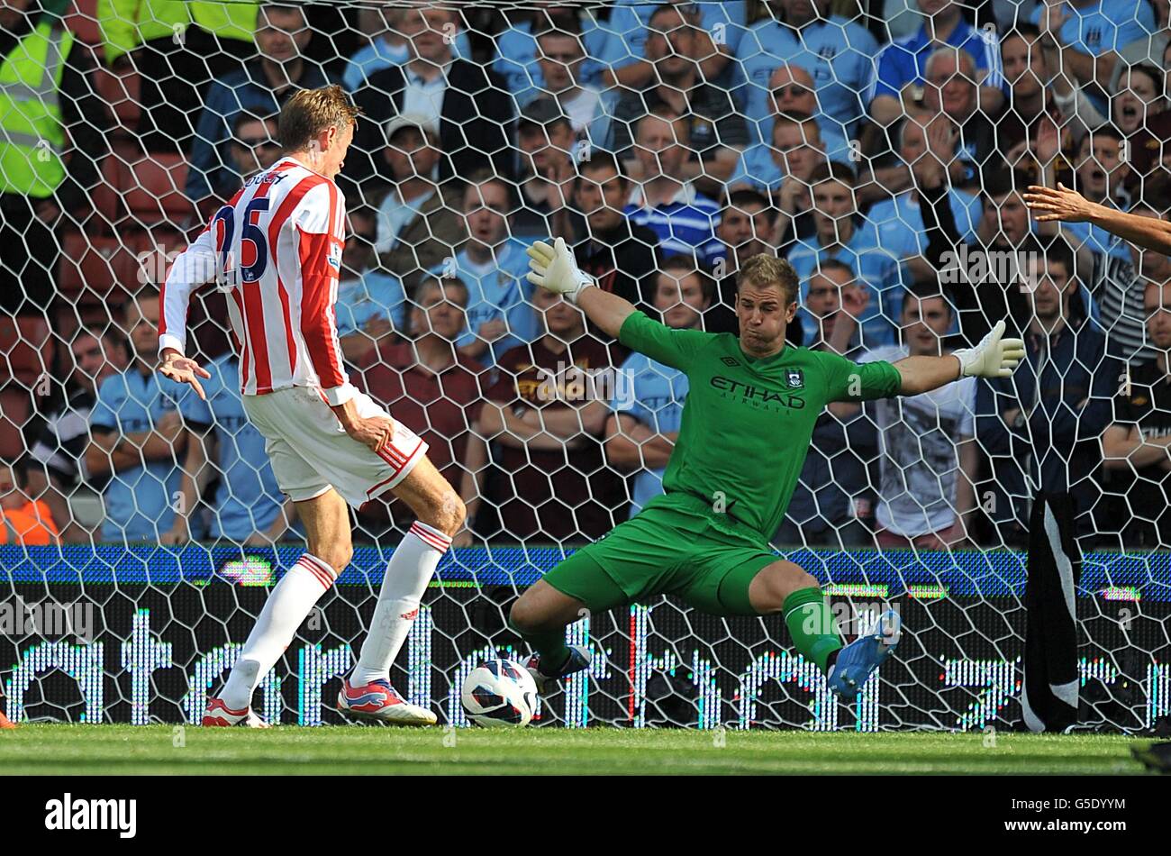 Peter crouch stoke manchester city hi-res stock photography and images ...