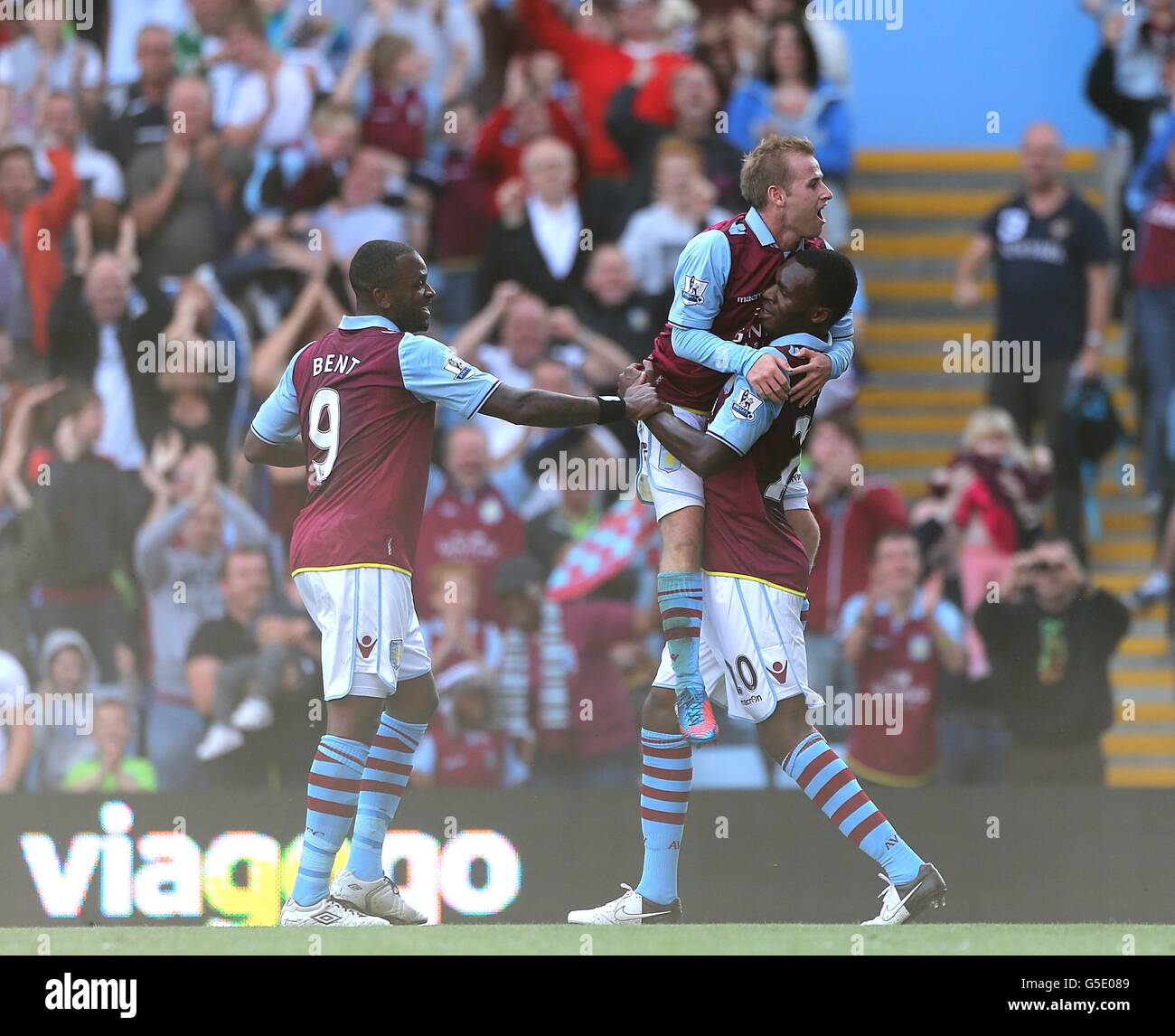 Aston villas barry bannan hi-res stock photography and images - Alamy