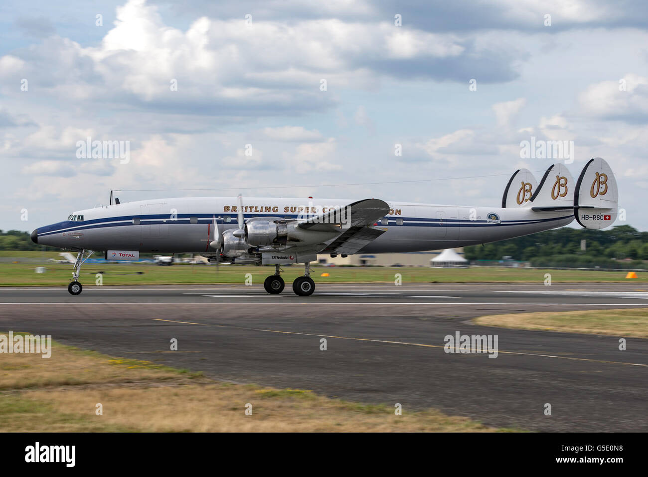 Breitling Lockheed L-1049F Super Constellation HB-RSC at the ...