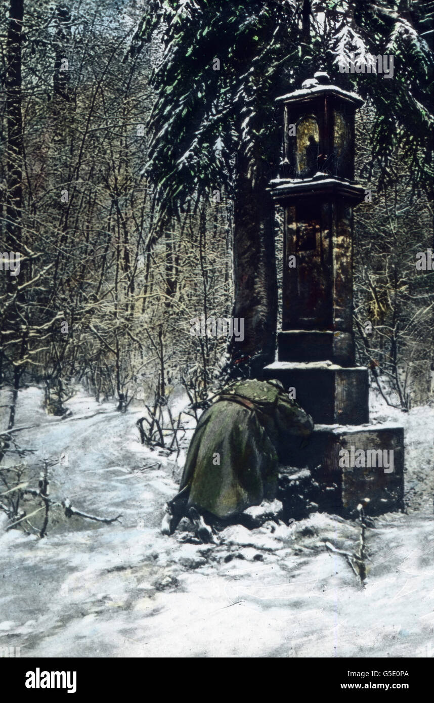 Praying soldier hi-res stock photography and images - Alamy