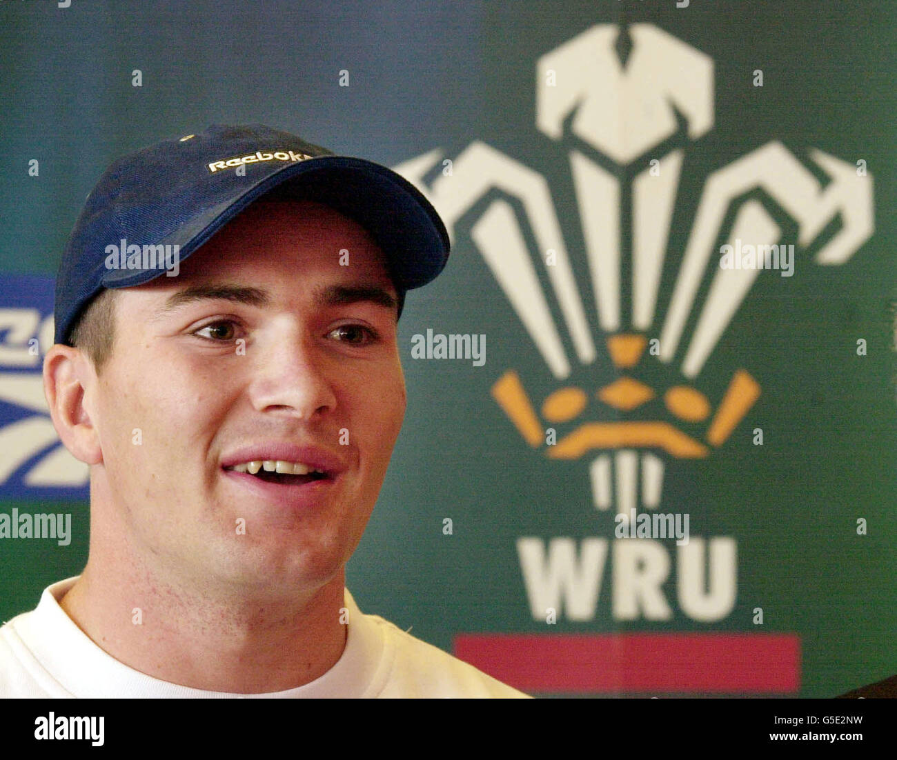 Iestyn Harris after signing for Cardiff RFC and becoming the first born ...