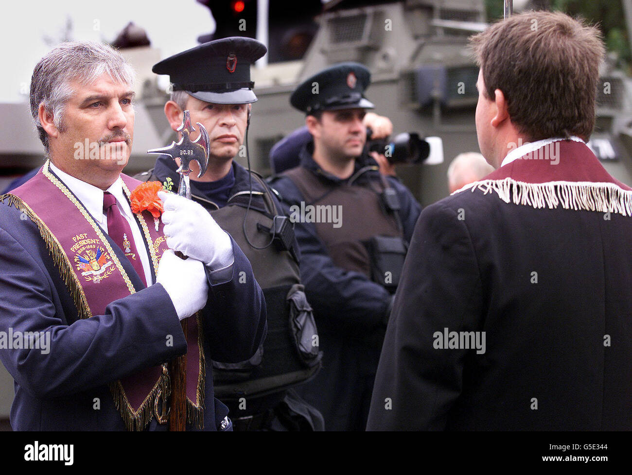 Members apprentice boys march through londonderry hi-res stock ...