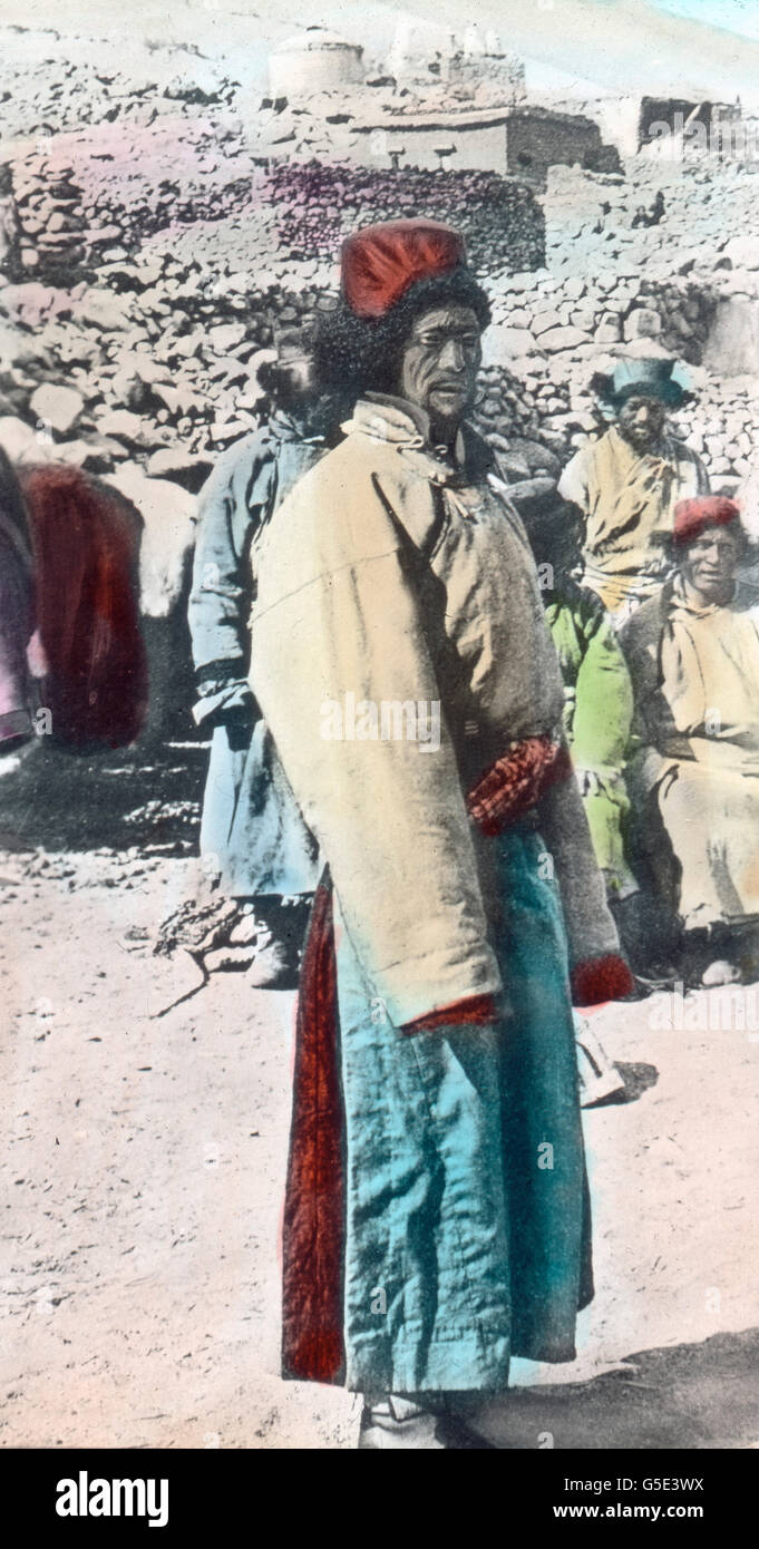 Der neue Karawanenführer. The new leader of the caravan. travel ...