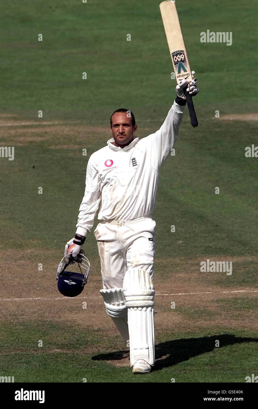 Sport cricket cheering augustreview mark butcher hi-res stock ...