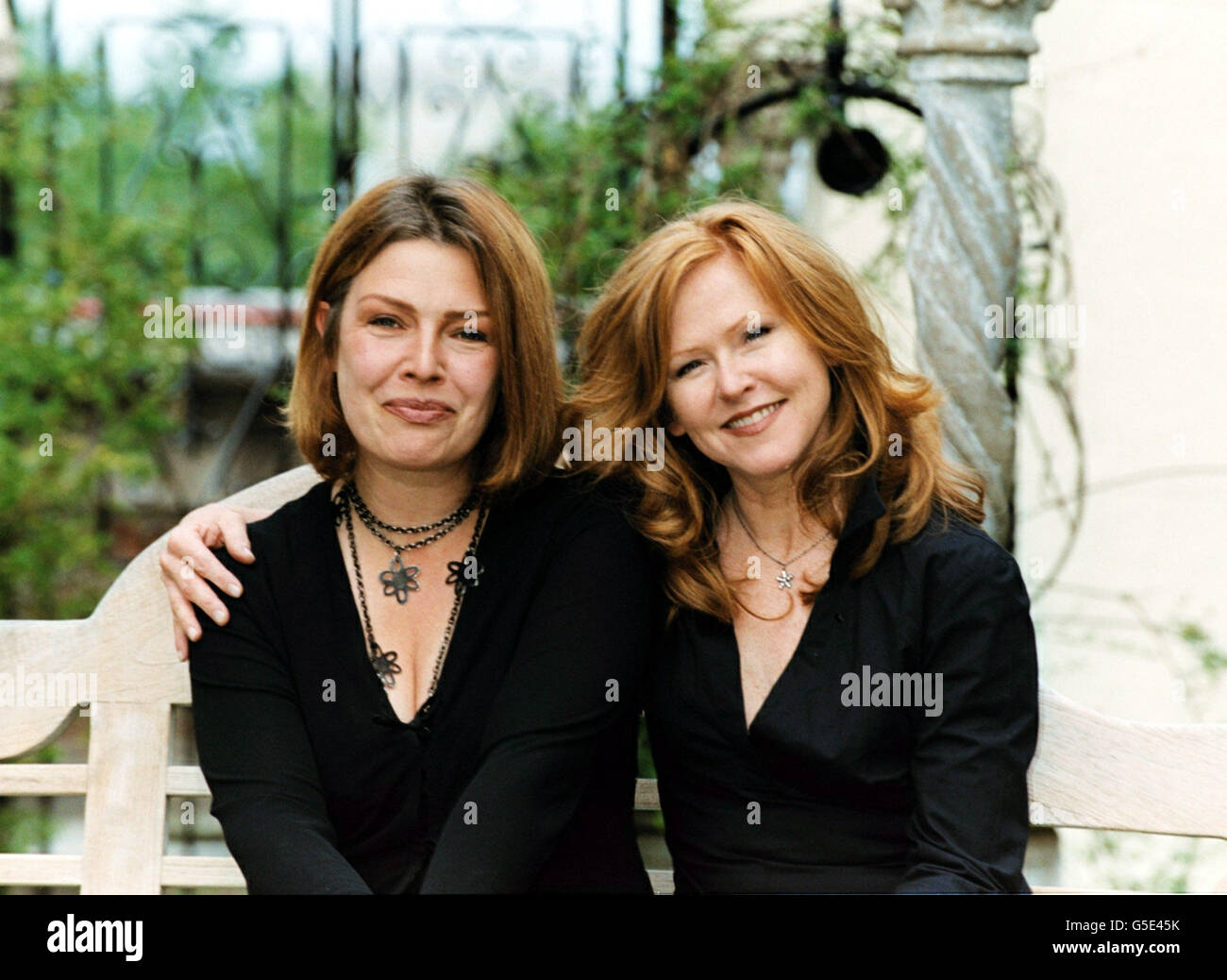 80's singers, Kim Wilde (left) and Carol Decker (from T'Pau), during a ...