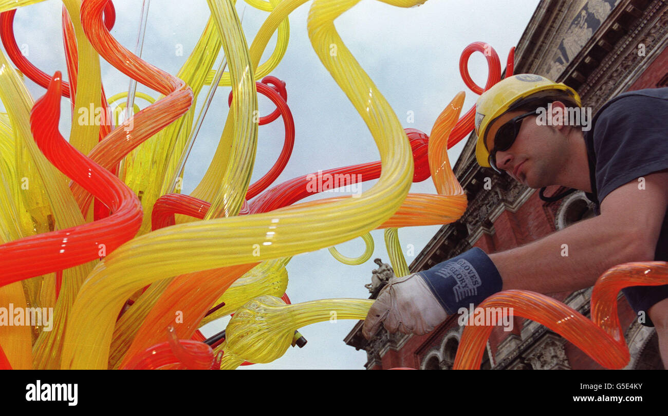 Secures one glass sculptures seattle artist dale chihuly hi-res stock ...
