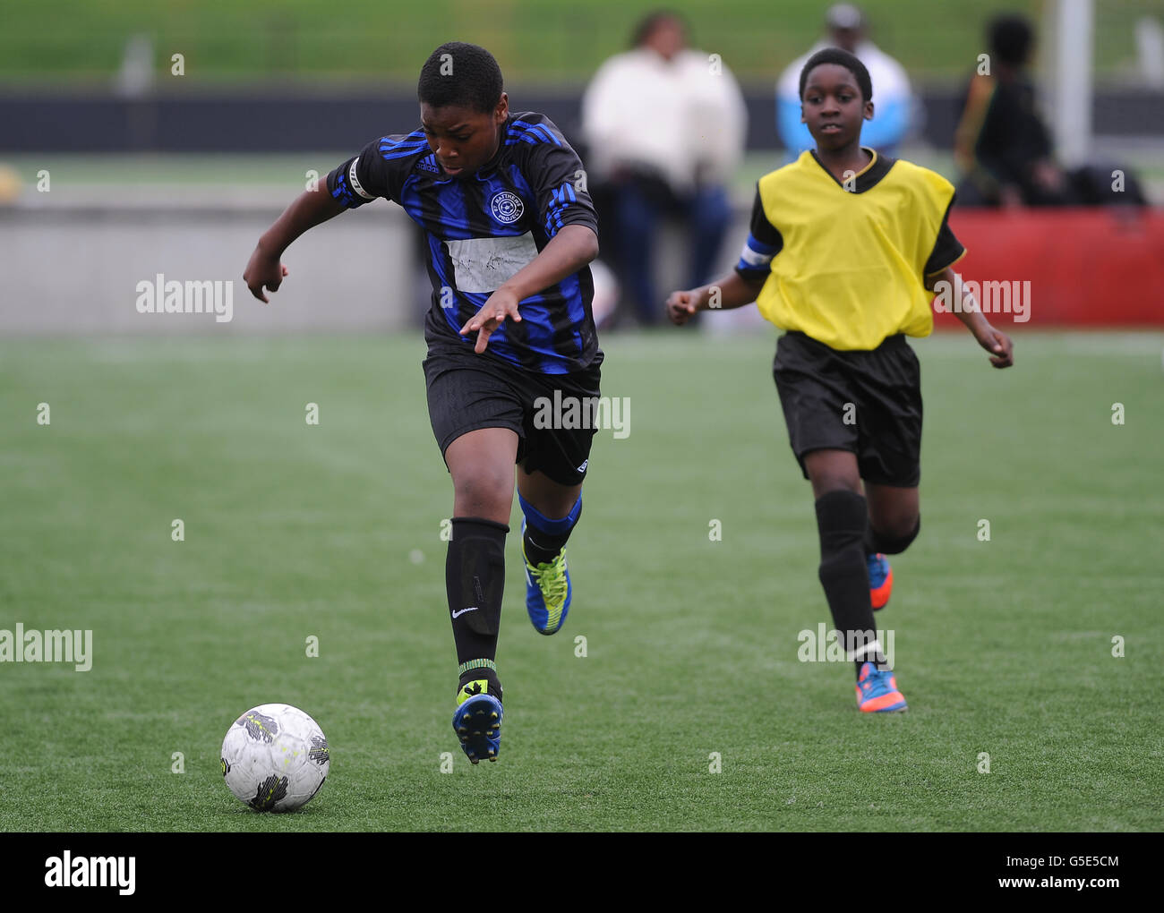 Soccer lambeth world cup final motspur park hi-res stock photography ...