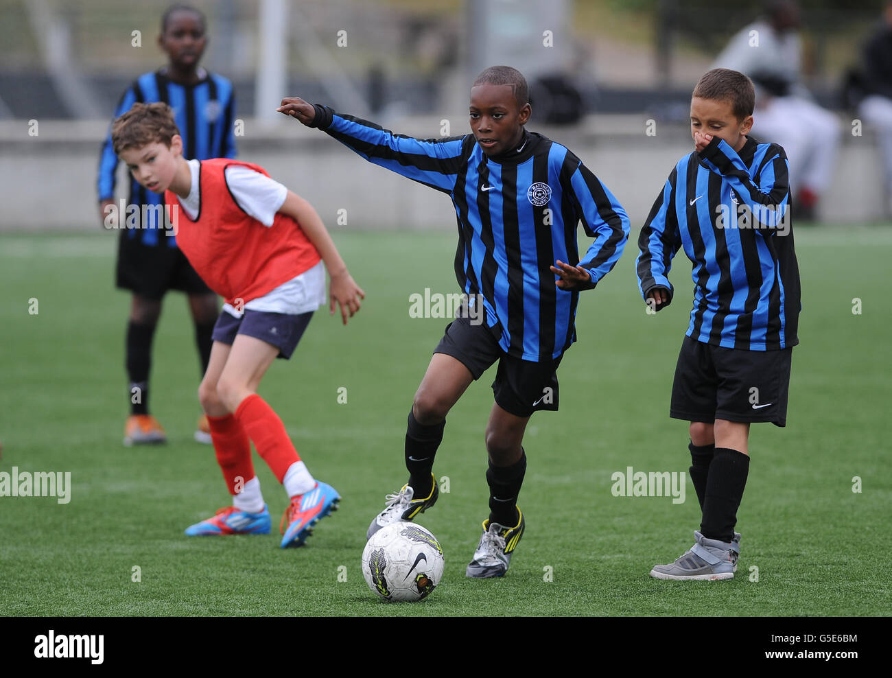 Soccer lambeth world cup final motspur park hi-res stock photography ...