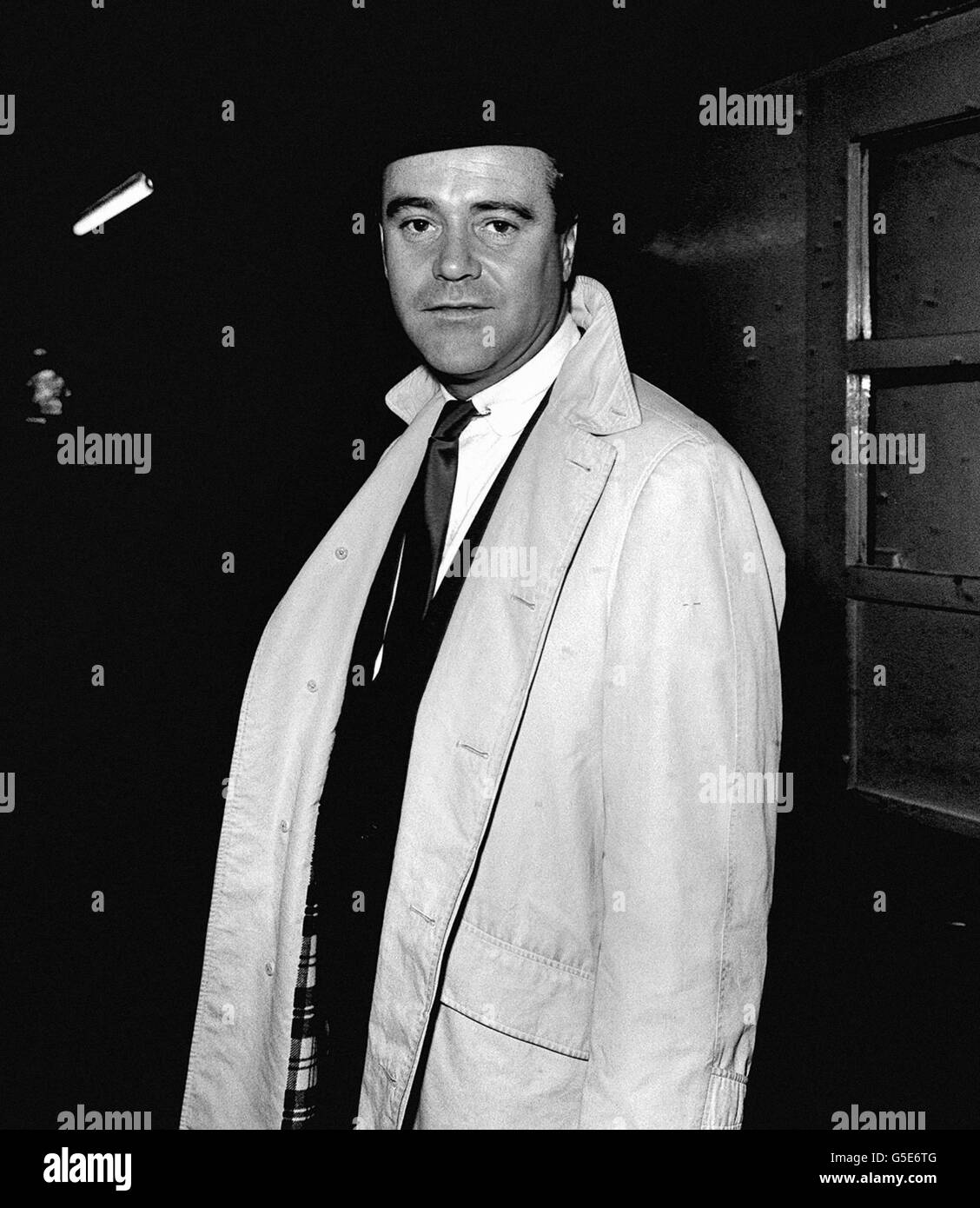 American film actor jack lemmon at heathrow airport hi-res stock ...
